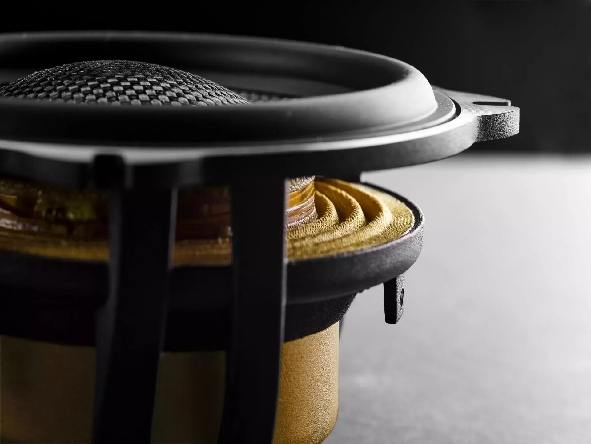 EVC™ (External Voice Coil) Technology - Morel Hifi
